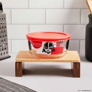 Pyrex | Kitchen | Star Wars Pyrex Piece Glass Food Storage Set | Poshmark